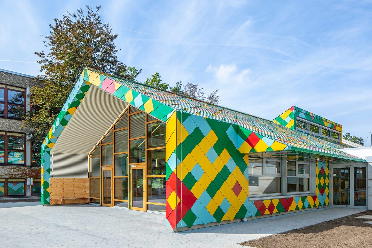 A cafeteria for two schools, Stuttgart – hammeskrause architekten
