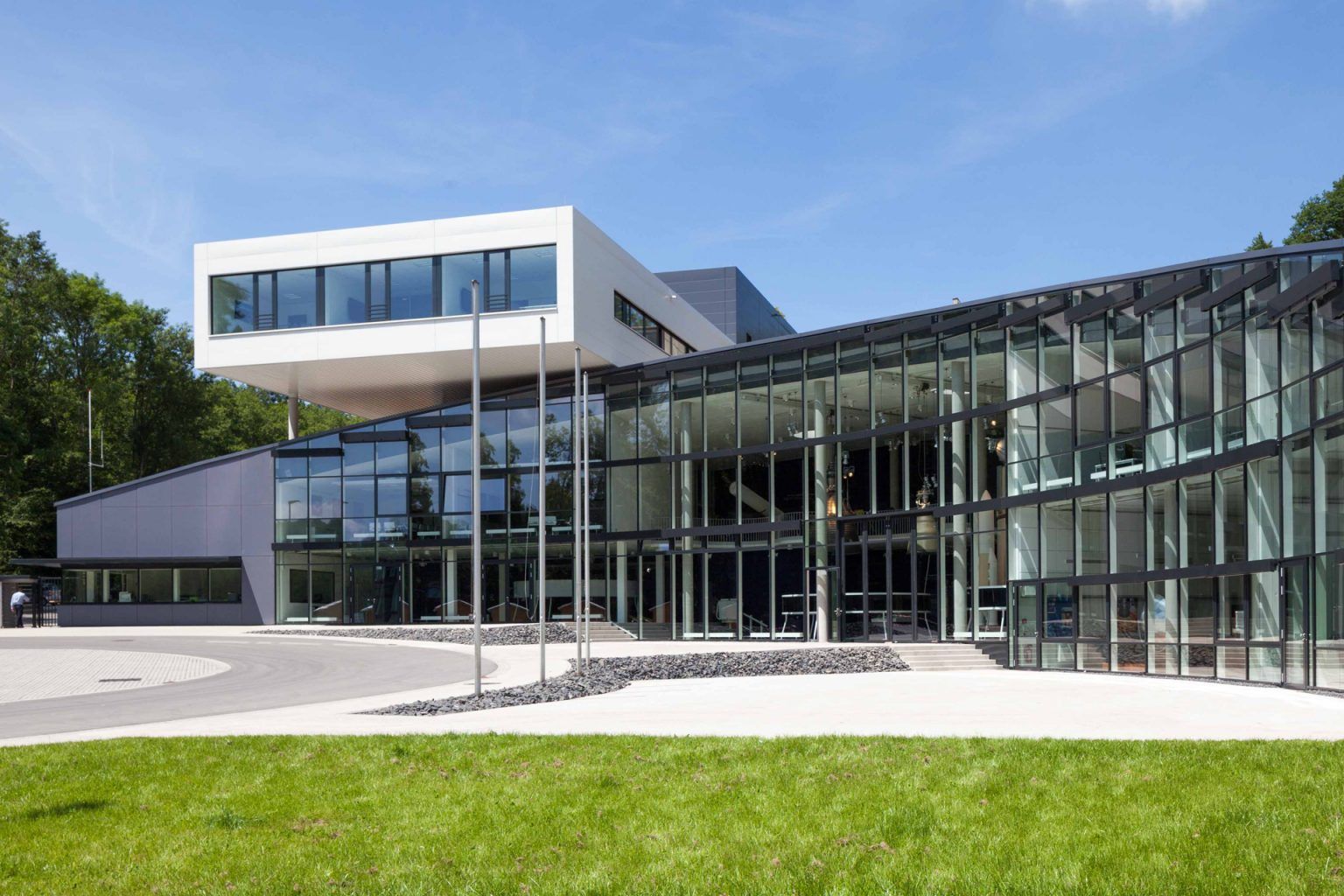 DLR-Forum of Space Propulsion, Training and exhibition building ...